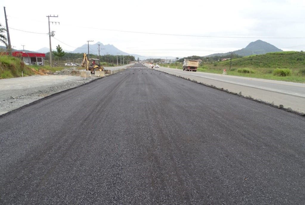 Ministro anuncia entrega dos primeiros quilômetros duplicados da BR-280 ...